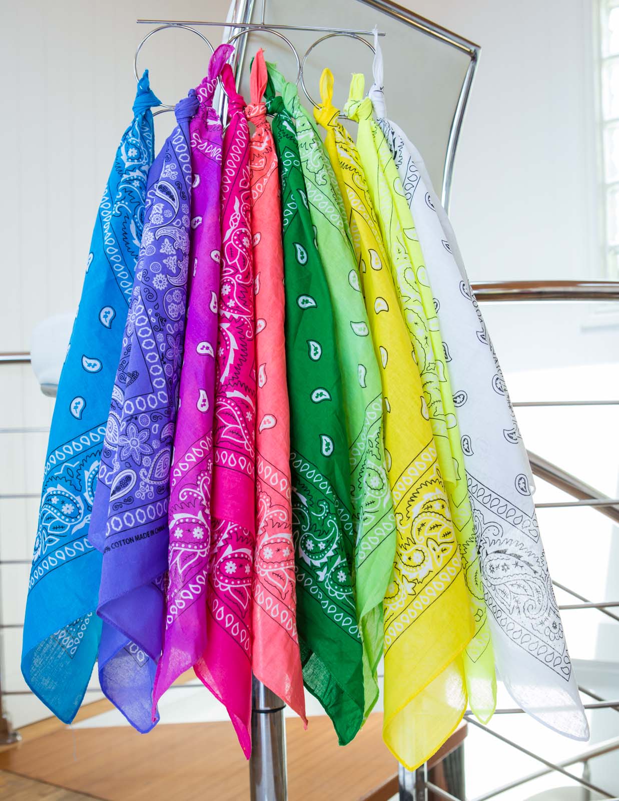 Bandanas Head Ties and Scarfs